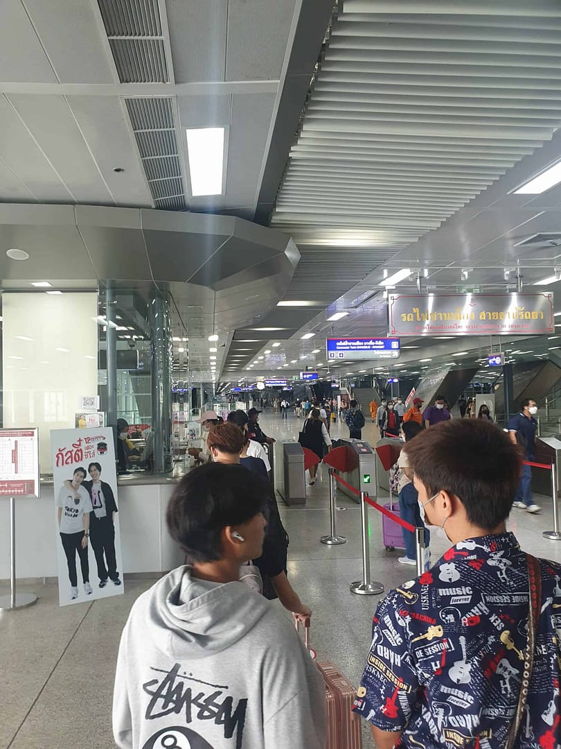 How to Get to Don Muang Airport Using SRT (Red Line) - Save Time & Cost ...